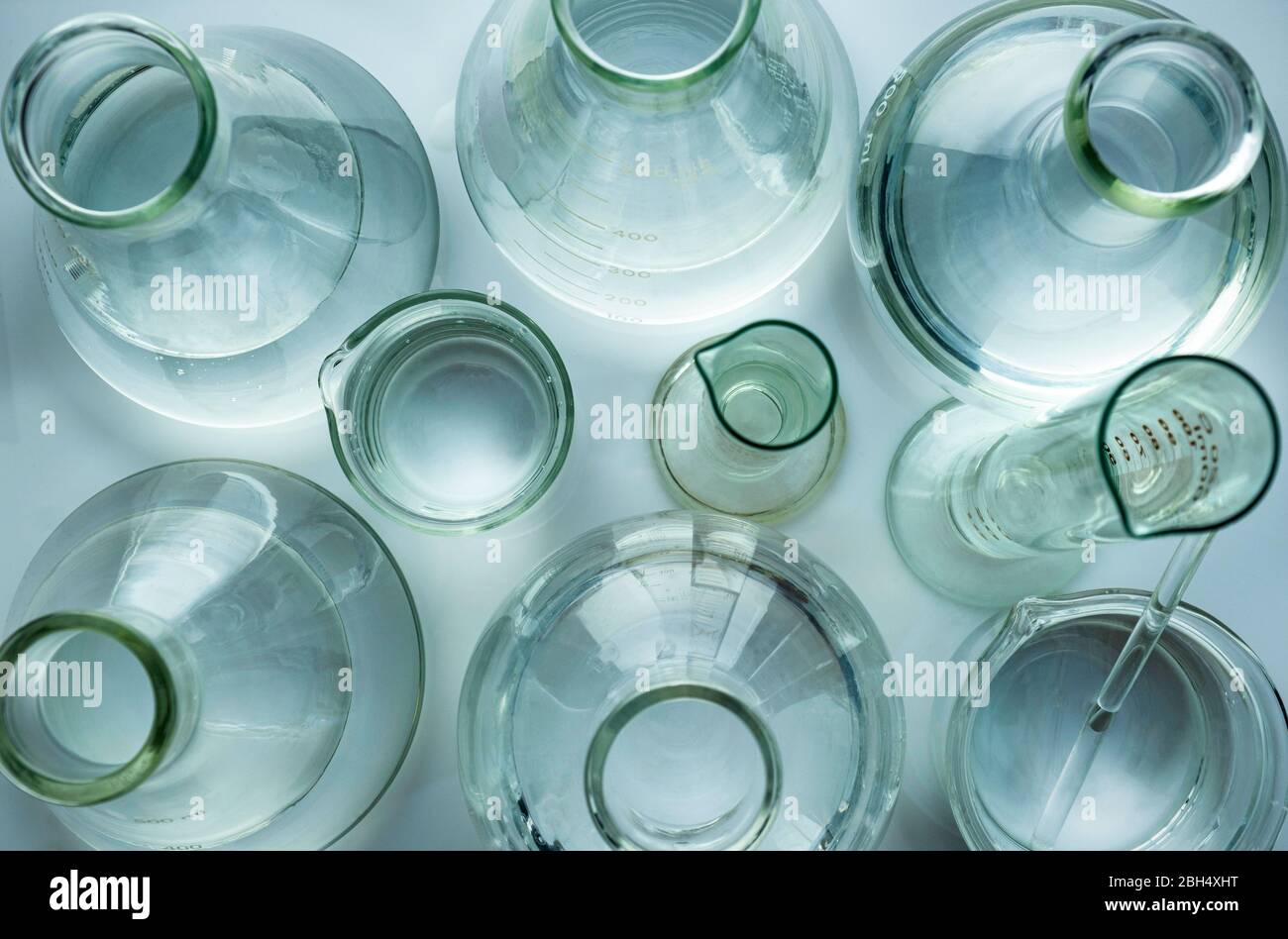 Beaker of water hi-res stock photography and images - Alamy