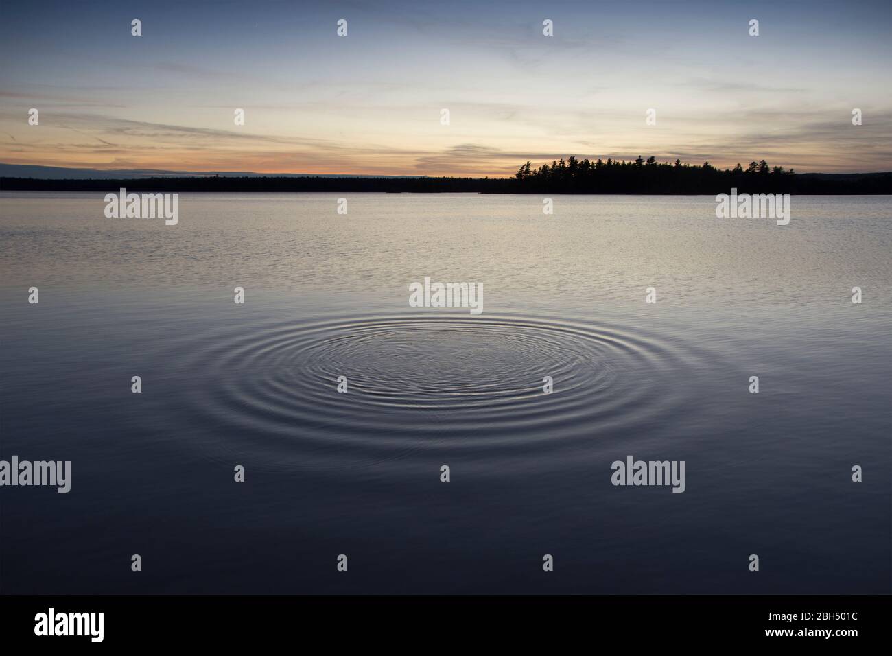 Ripples in water dusk hi-res stock photography and images - Alamy