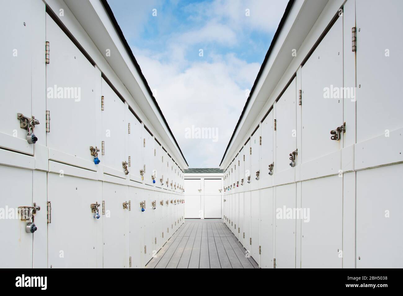 Storage lockers hi-res stock photography and images - Alamy