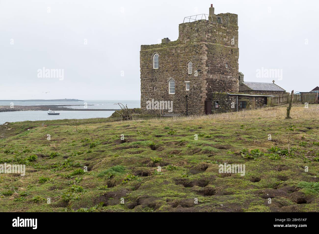 Pele Tower Farne Island Northumberland Stock Photo - Alamy