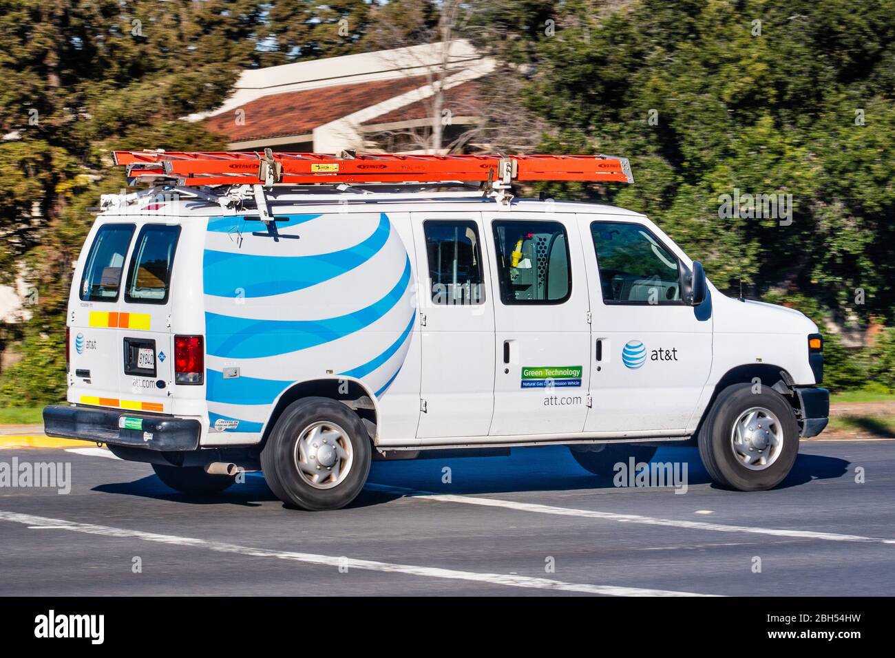 Van side view hi-res stock photography and images - Alamy