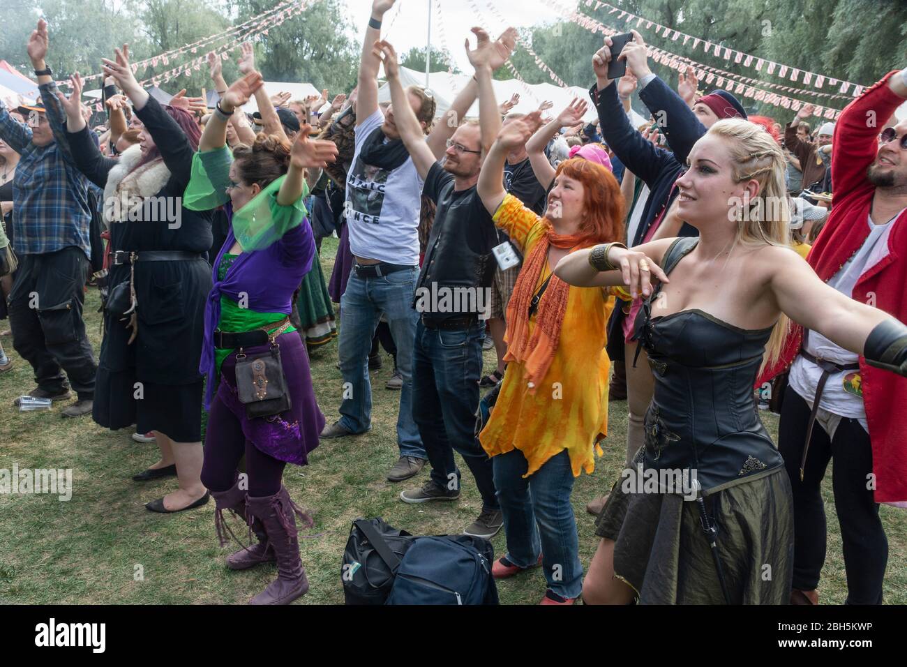 Medieval fair hi-res stock photography and images - Alamy