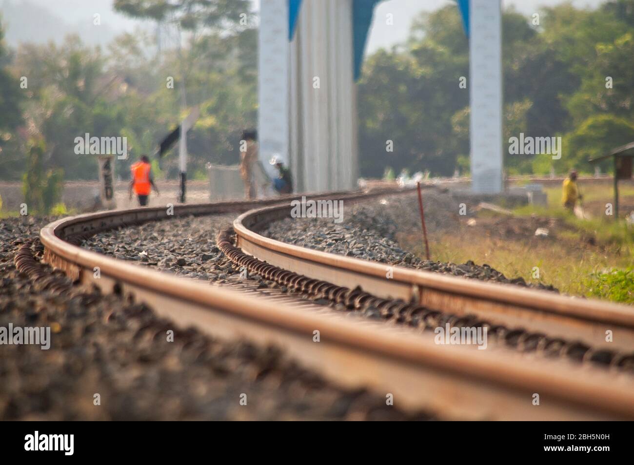 Railroad track turn hi-res stock photography and images - Alamy