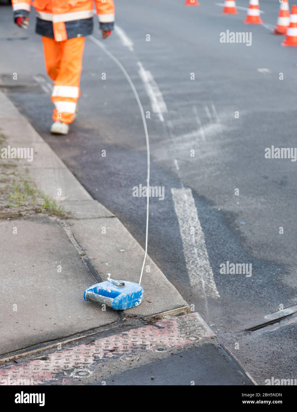 Lower body of a road construction with chalk line Stock Photo - Alamy