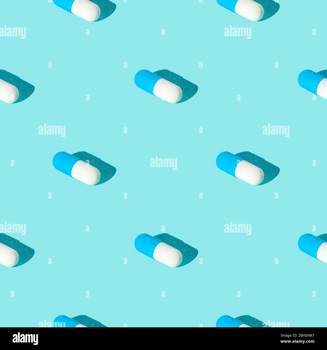 Seamless texture pattern. Pills in capsule on a green background. Set ...
