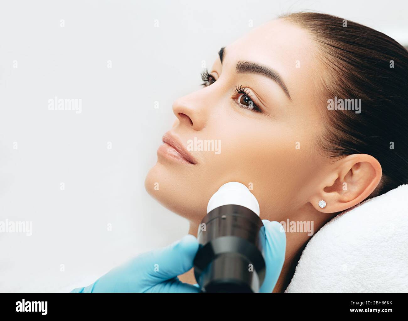 Layers of waves hi-res stock photography and images - Alamy