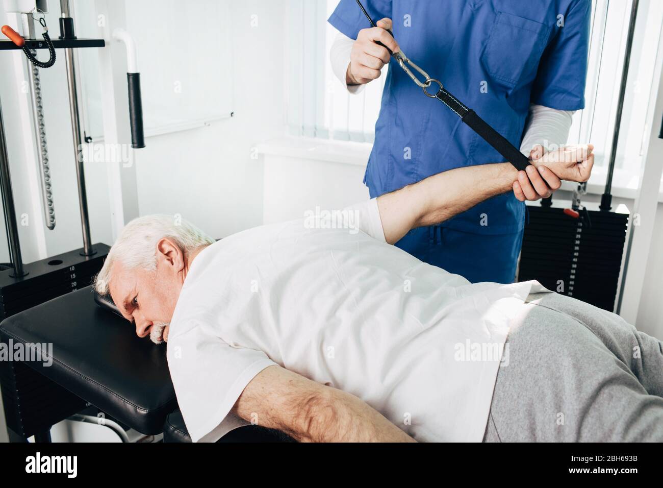 Kinesiologist hi-res stock photography and images - Alamy