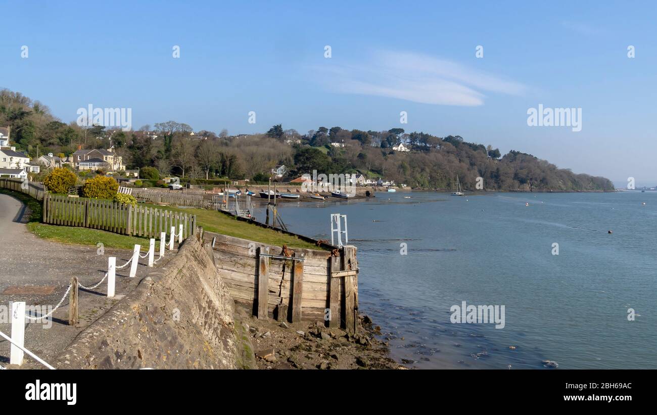View of River Torridge estuary from the small village of Cleave, near ...