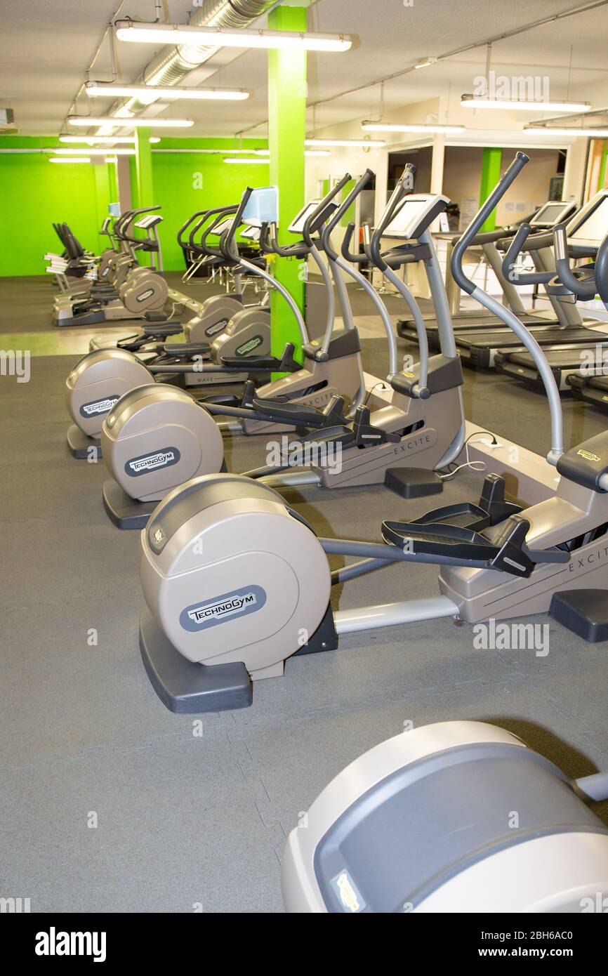 Elliptical movement hi-res stock photography and images - Alamy