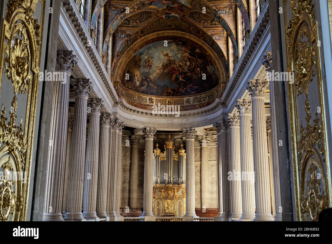 The Royal Chapel - Chapelle Royale, Chateau de Versailles (Palace of ...