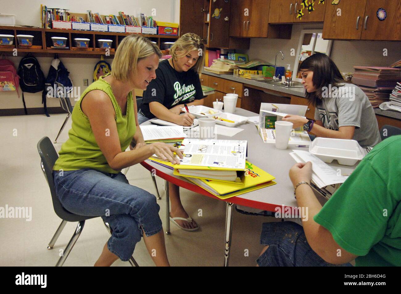 Mabank, Texas USA, August 2006. During the first week of school at ...