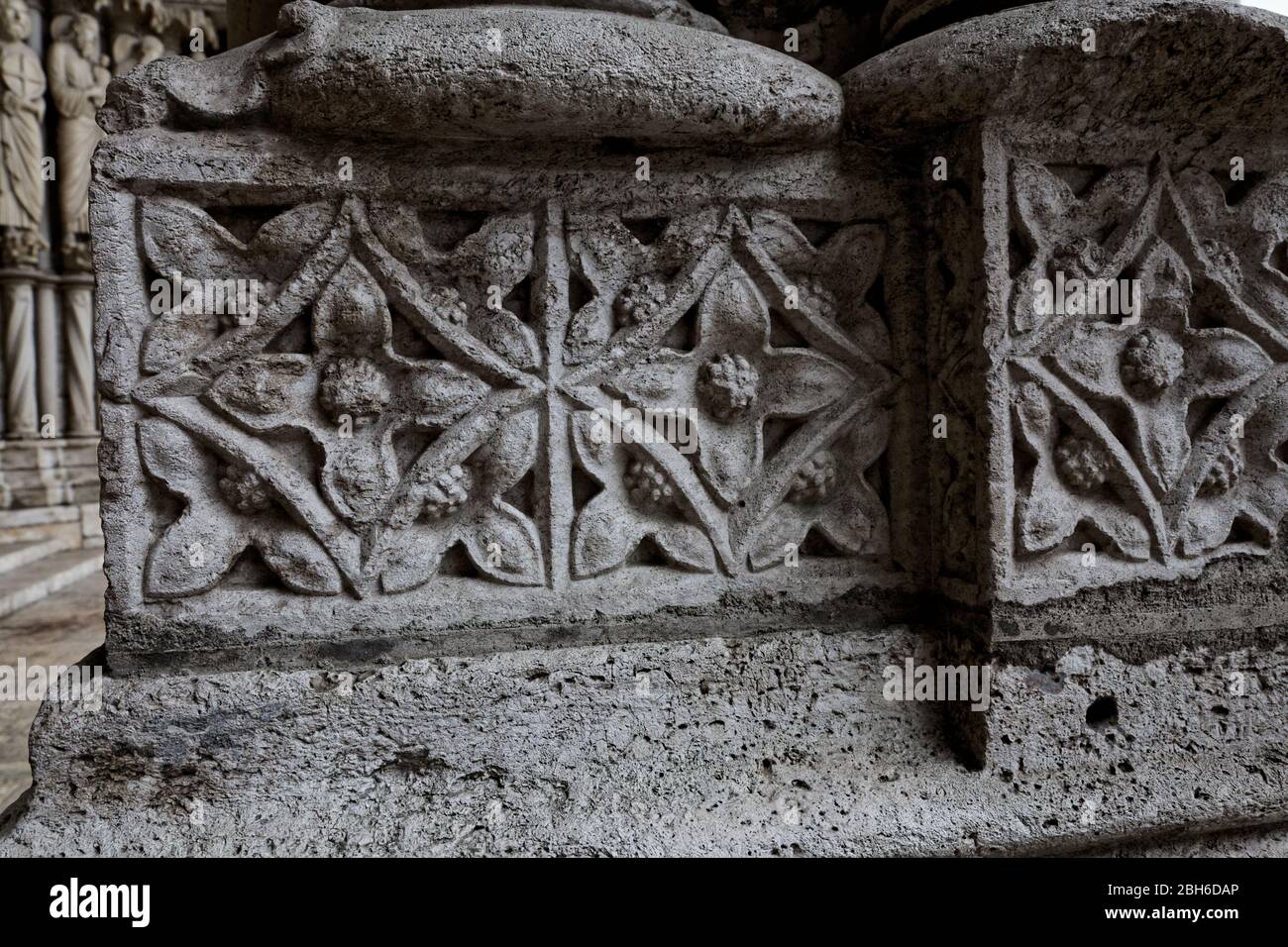 The West - Royal - Portal, Chartres Cathedral, Chartres, France ...