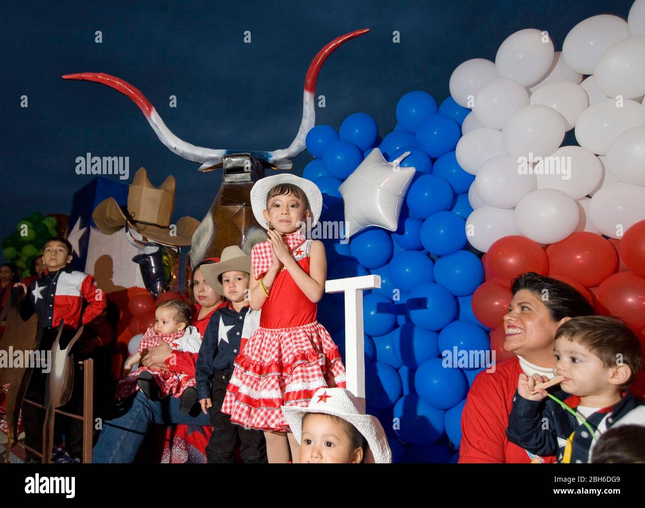 Float parade mexico hi-res stock photography and images - Alamy