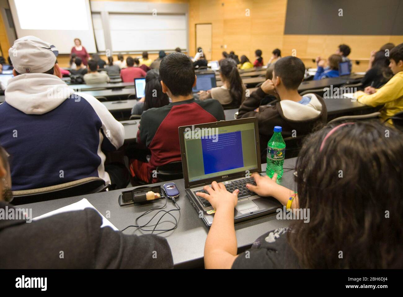 Girls high school history hi-res stock photography and images - Alamy