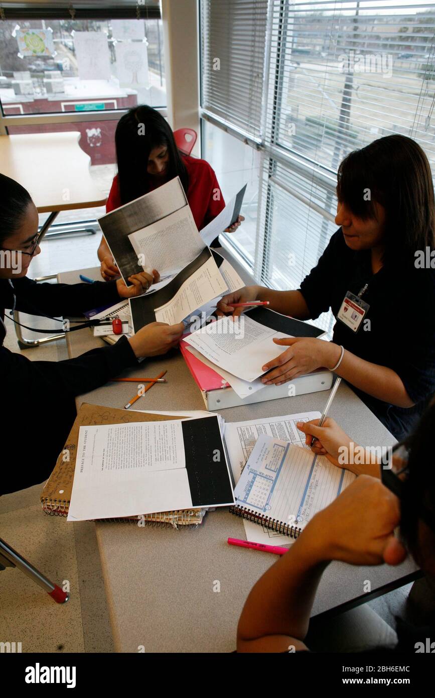 7th Grade Girls In Class High Resolution Stock Photography and Images ...