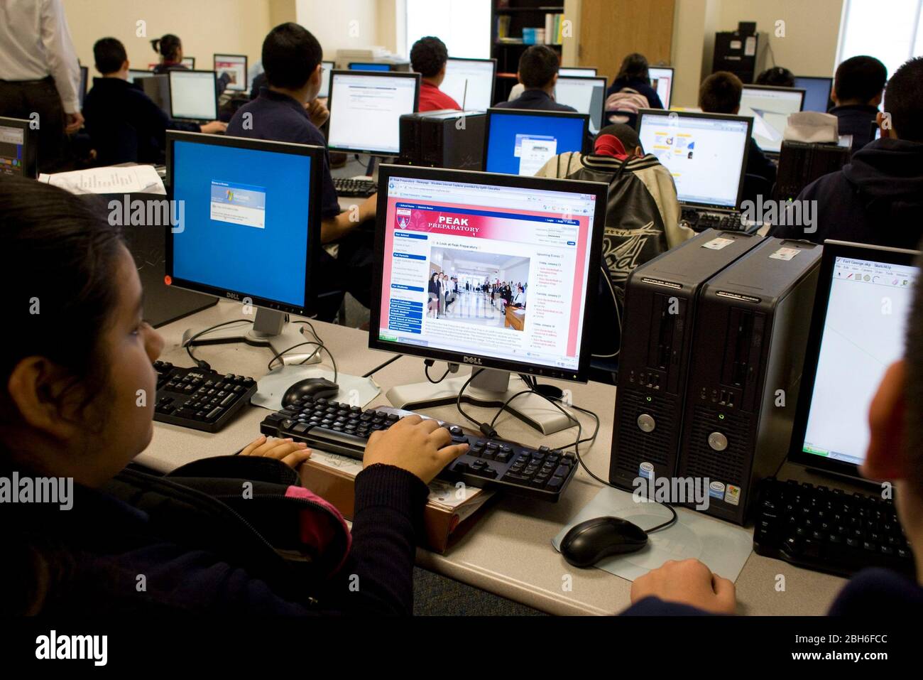Dallas, Texas, January 23, 2009: Seventh and eighth grade students in ...