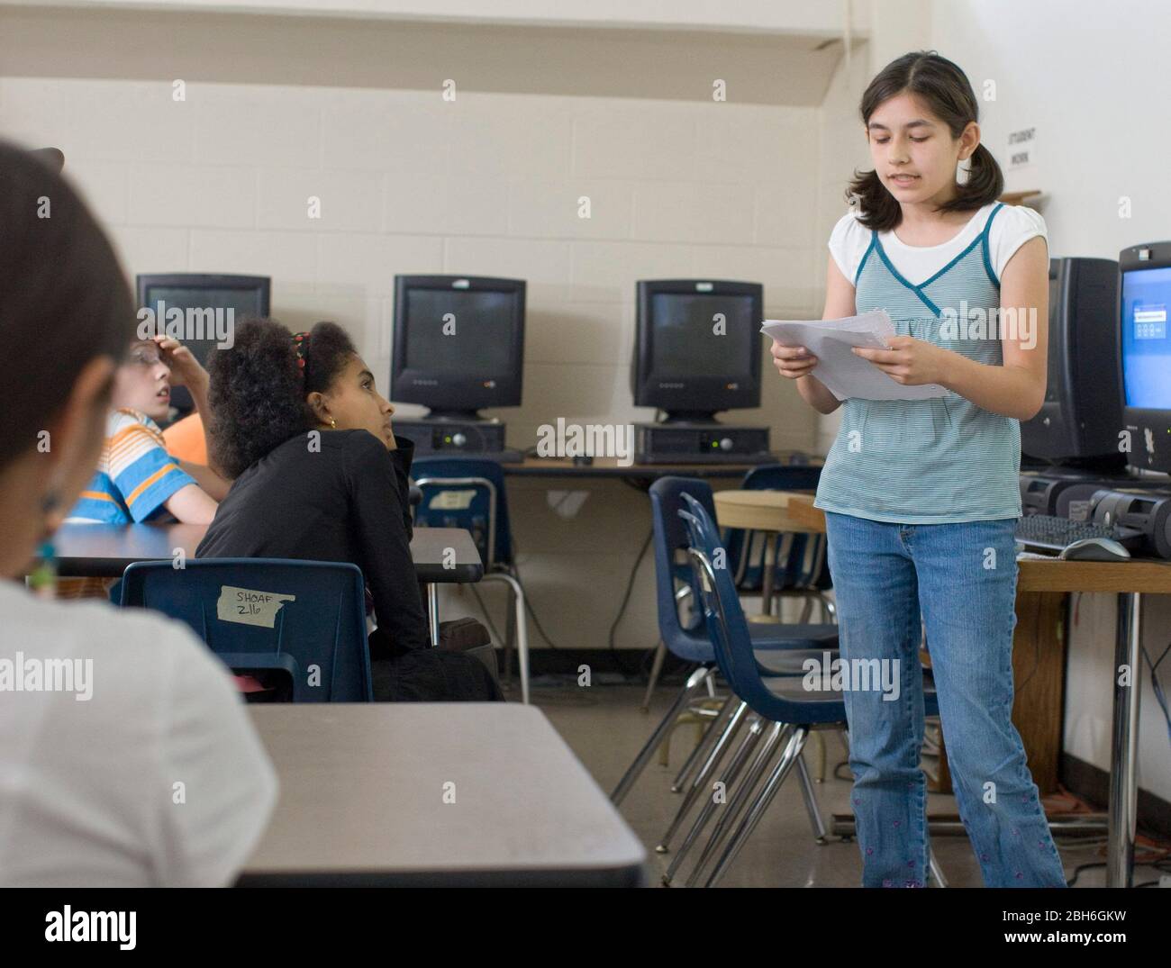 Sixth grader classroom hi-res stock photography and images - Alamy