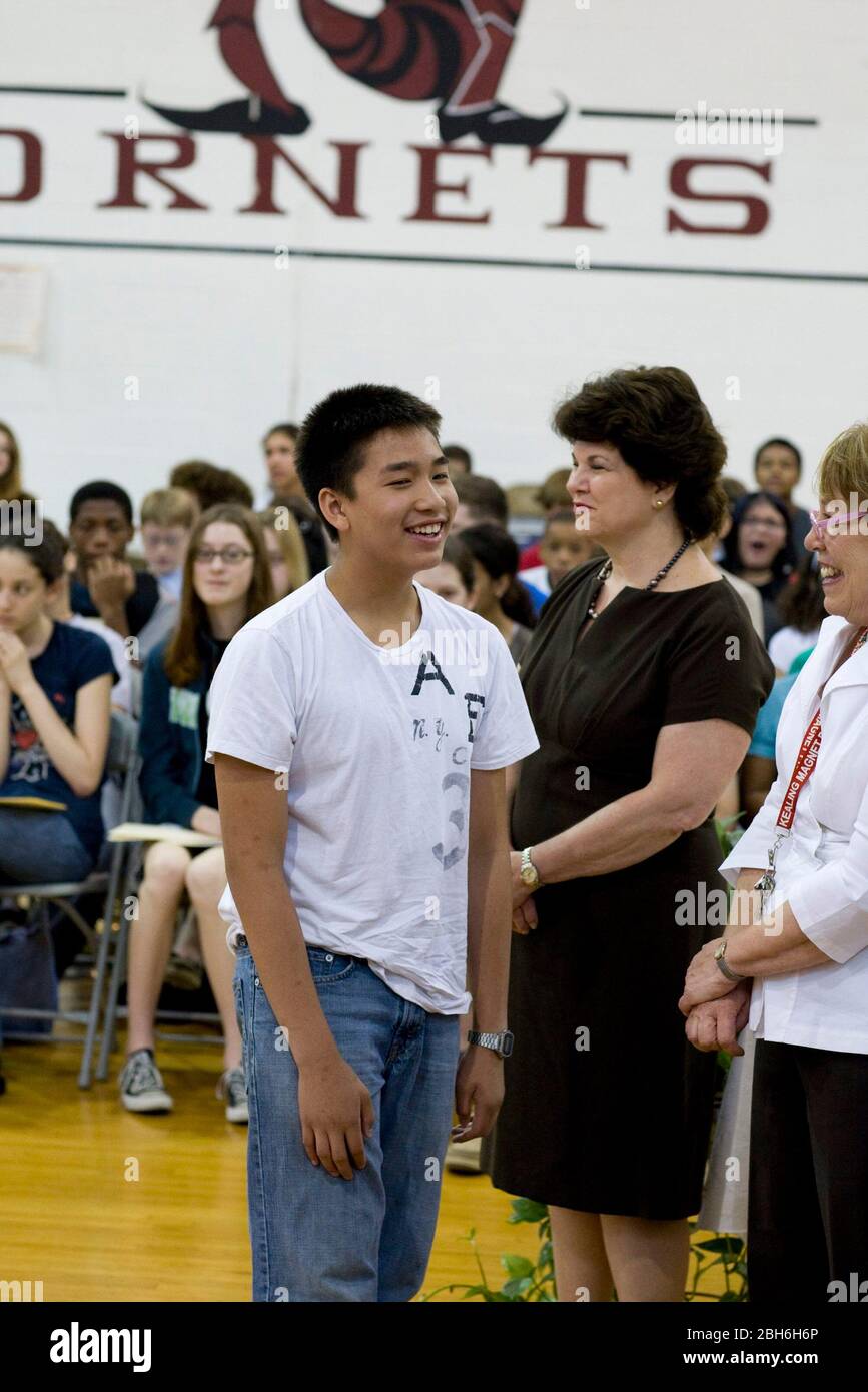 Austin, Texas USA, June 2 2009: Eighth grade academic awards ceremony ...