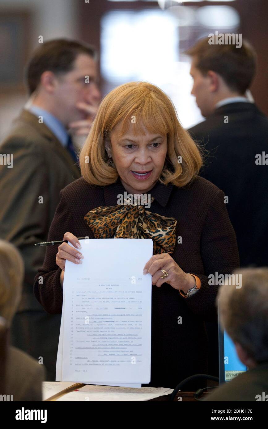 Black female elected official hi-res stock photography and images - Alamy