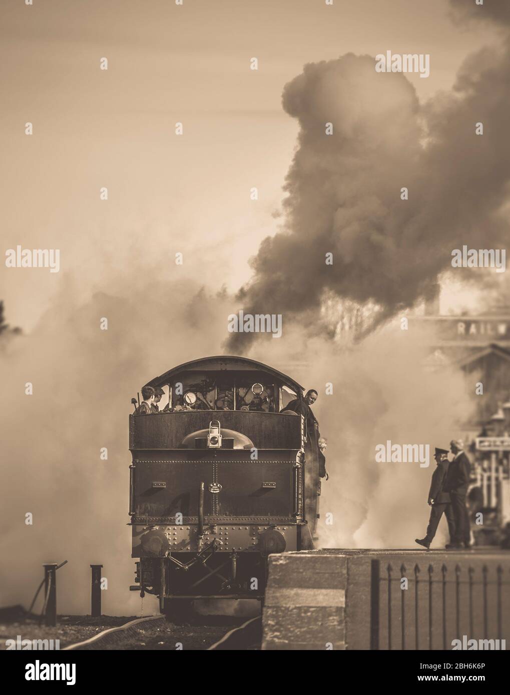 Rear of train hi-res stock photography and images - Alamy