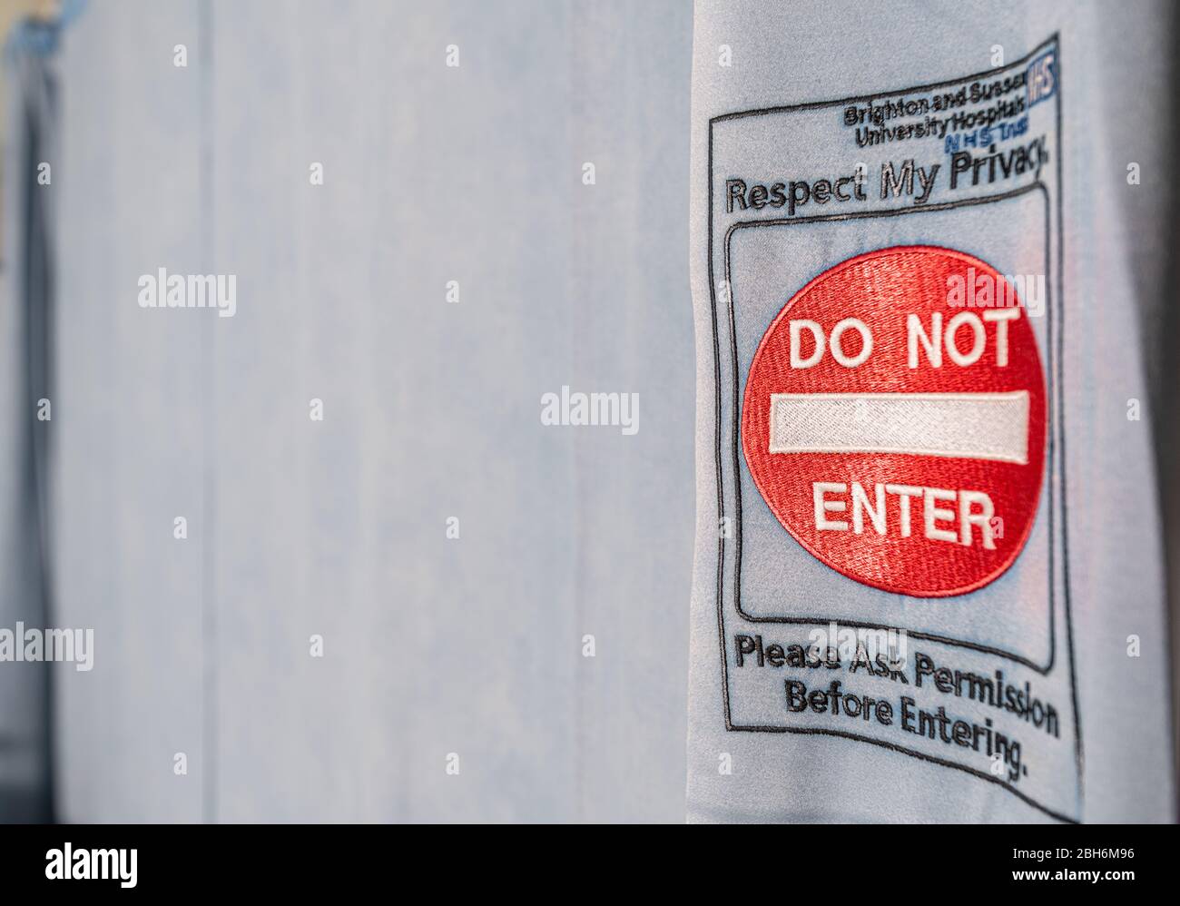 Hospital privacy sign hi-res stock photography and images - Alamy