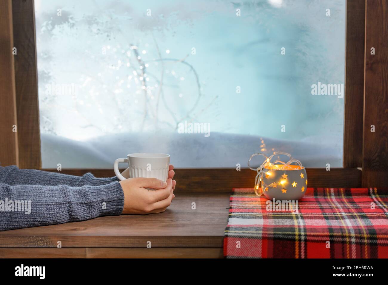 Warm cozy interior window hi-res stock photography and images - Alamy