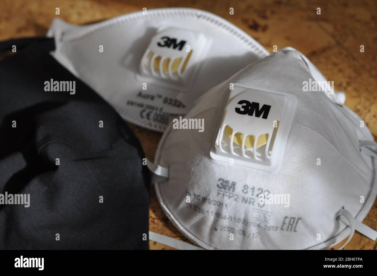 Ffp3 face mask hi-res stock photography and images - Alamy