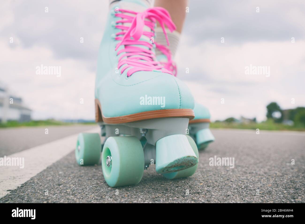 Female rollerskater hi-res stock photography and images - Alamy