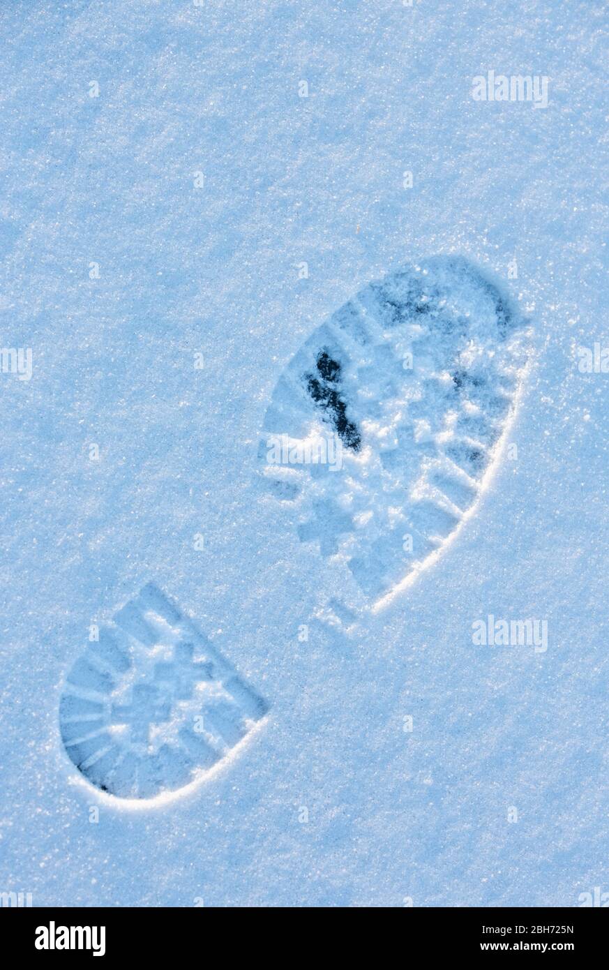 Shoe print footprint hi-res stock photography and images - Alamy