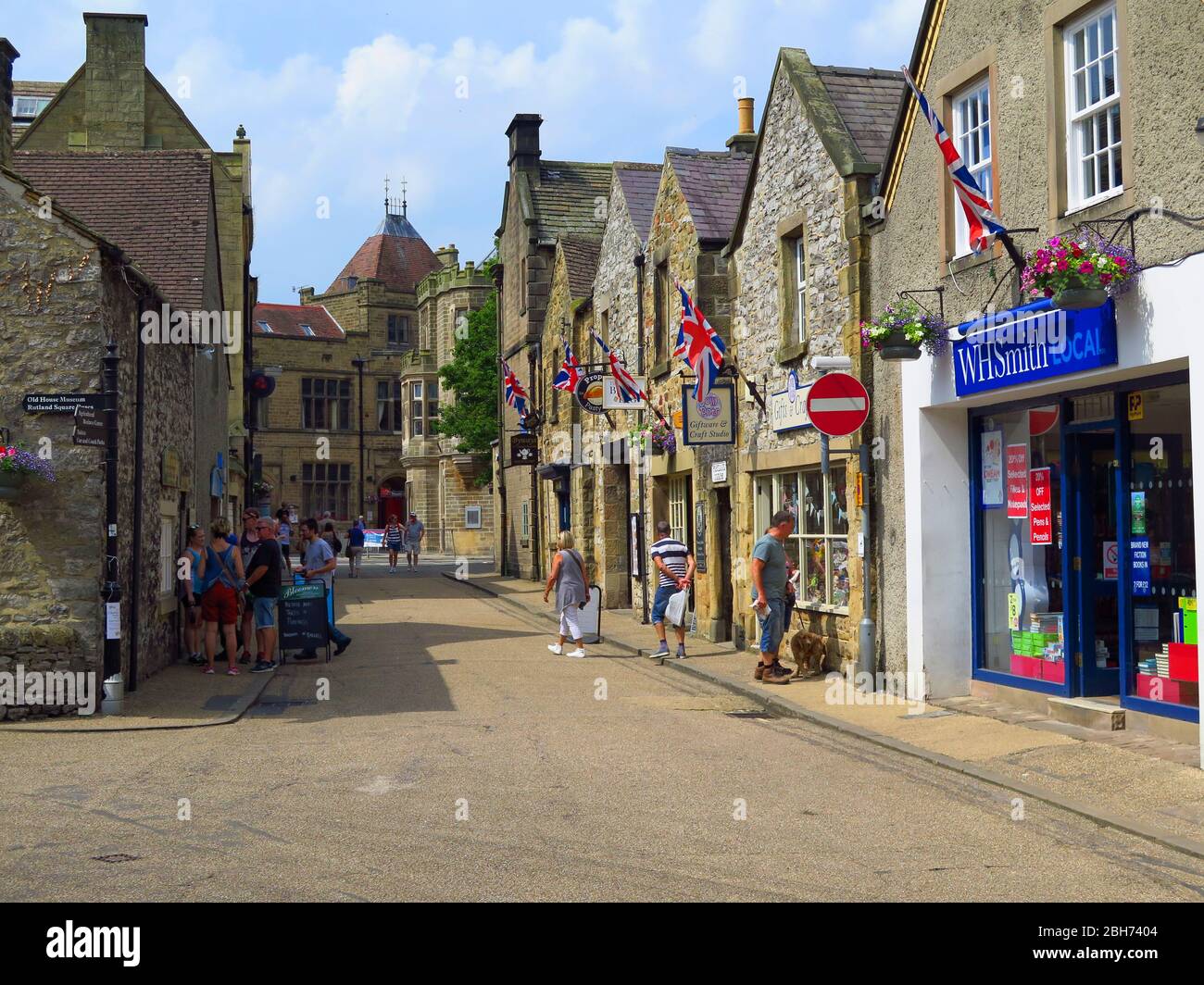 Village street bakewell hi-res stock photography and images - Alamy