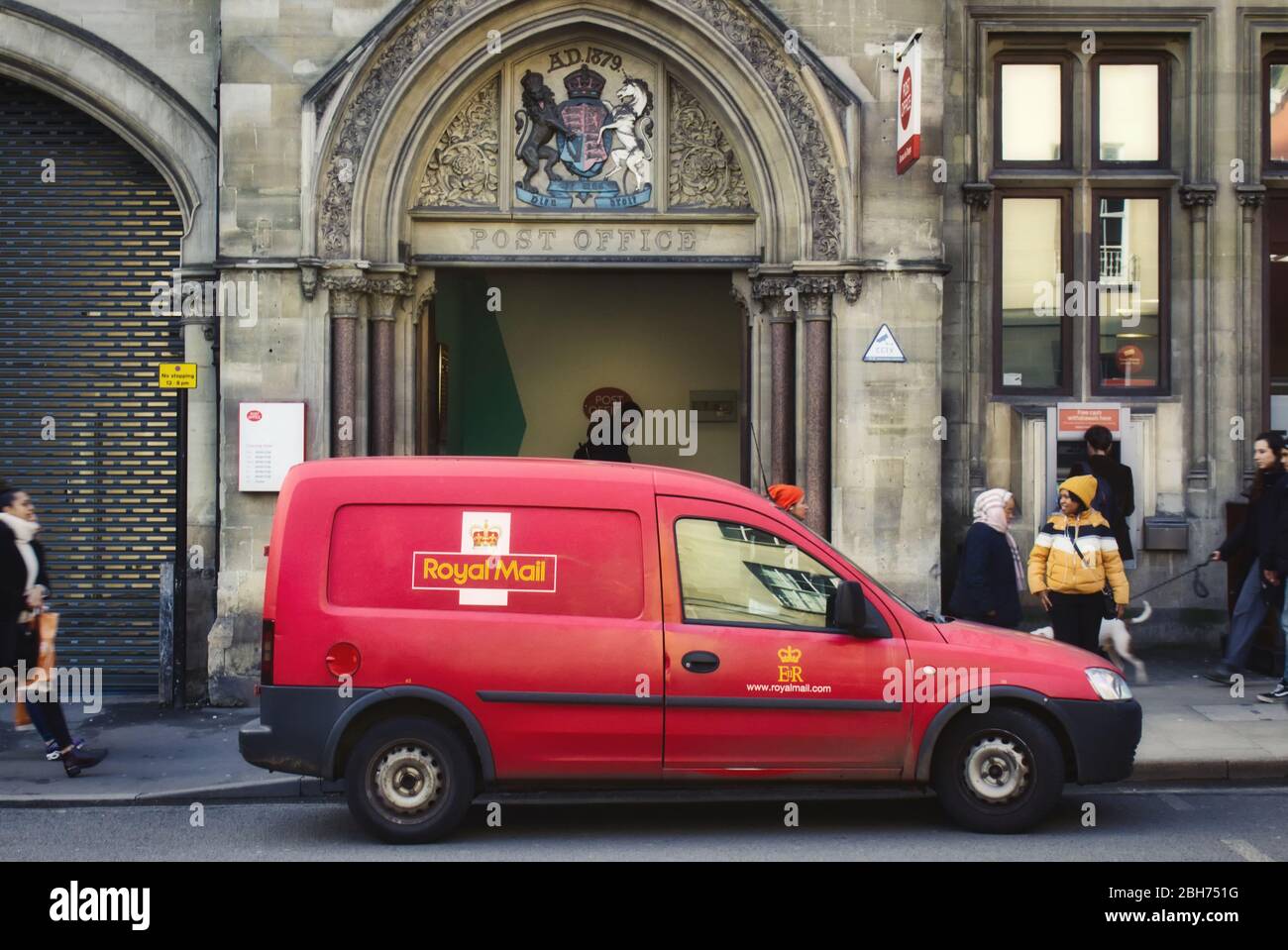 Old royal mail logo hi-res stock photography and images - Alamy