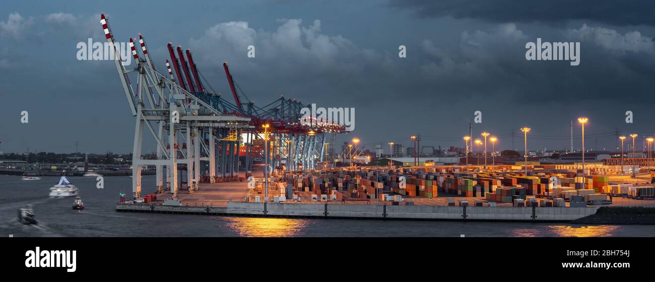 Container terminal in the port of Hamburg Stock Photo - Alamy