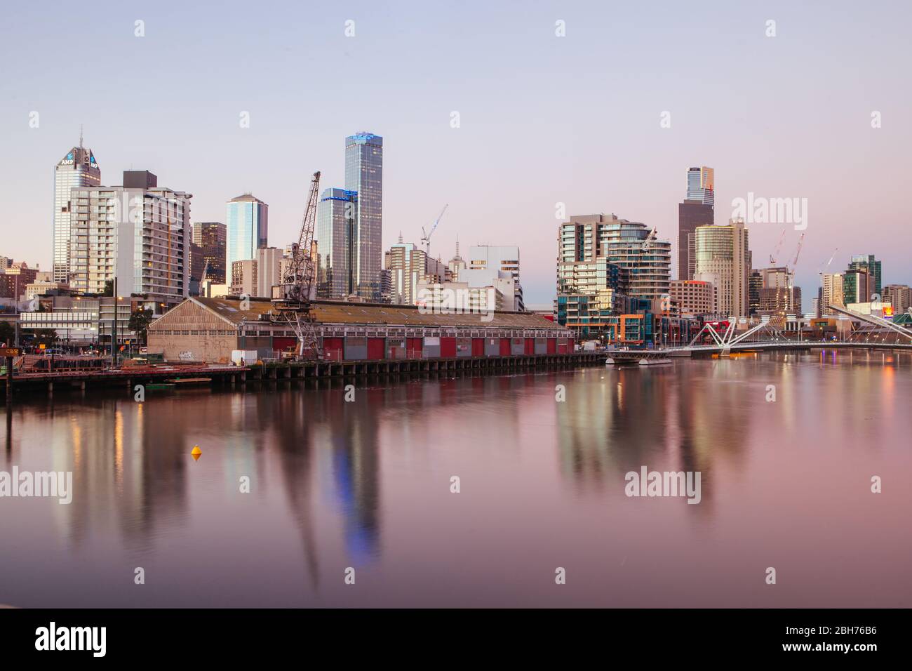 Melbourne Skyline From South Wharf Stock Photo - Alamy