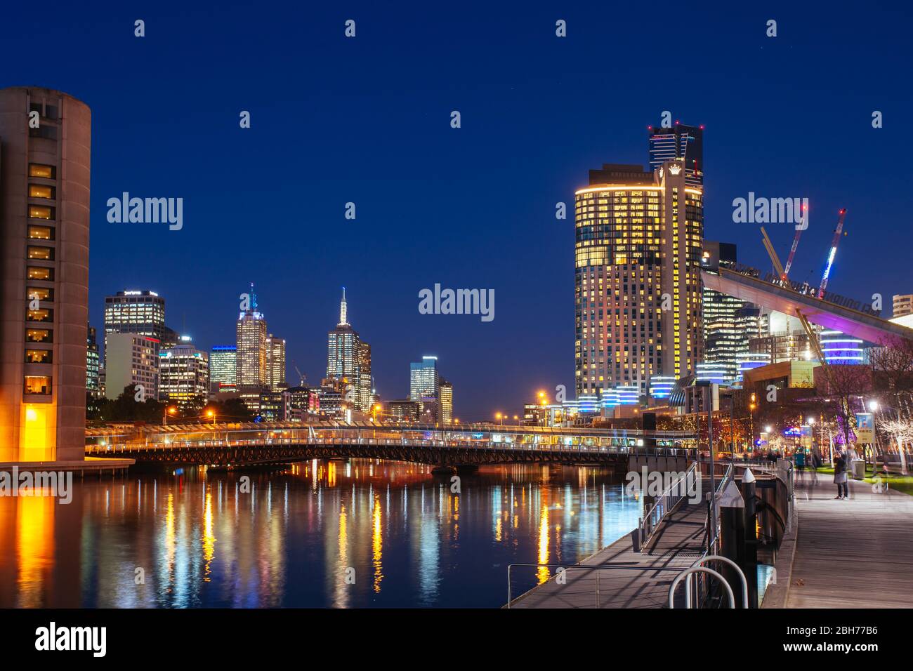Melbourne Skyline at Dusk Stock Photo - Alamy