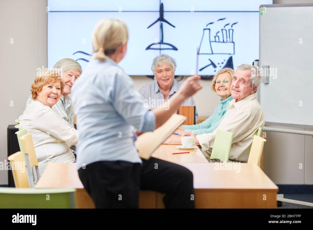 Education community hi-res stock photography and images - Alamy