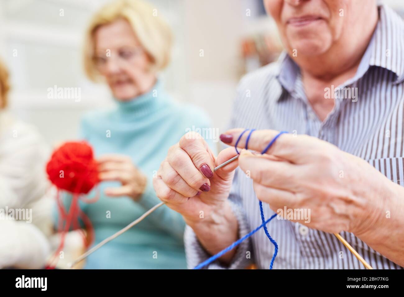 Hand crocheting hi-res stock photography and images - Alamy