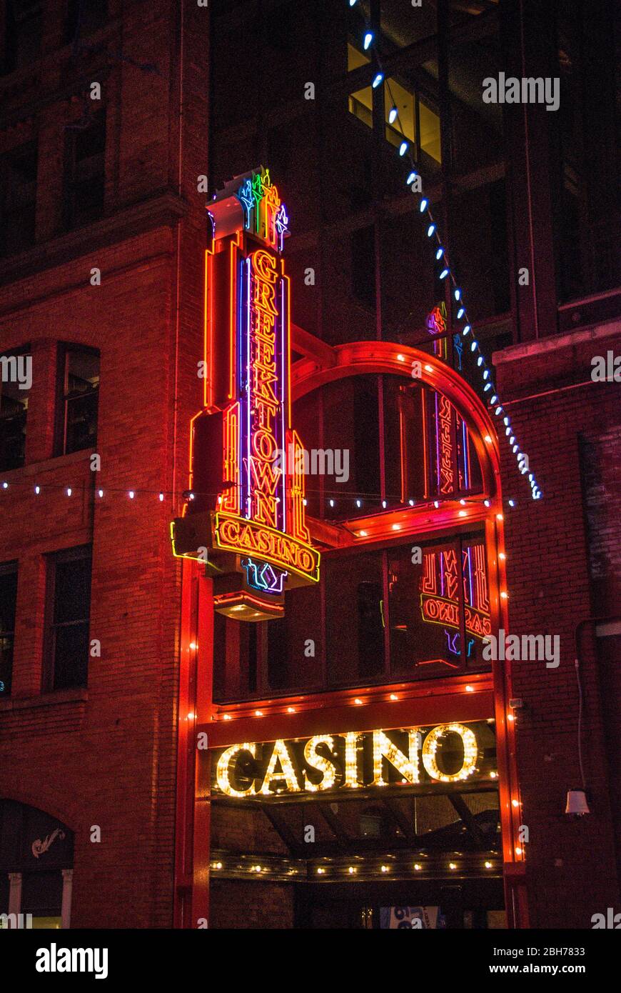 Downtown detroit night hi-res stock photography and images - Alamy