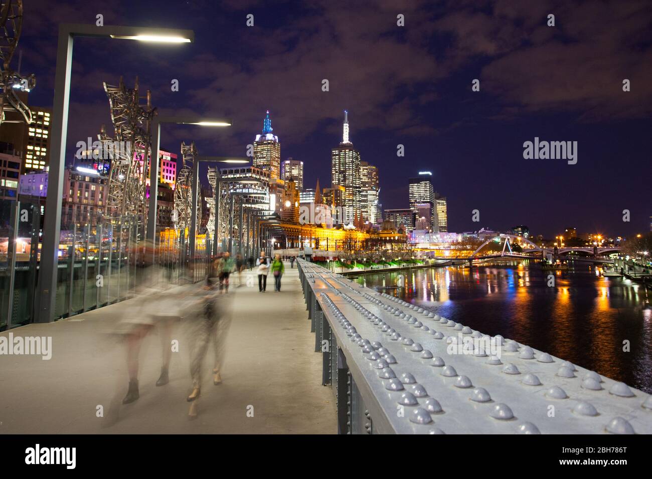 Melbourne queens bridge hi-res stock photography and images - Alamy