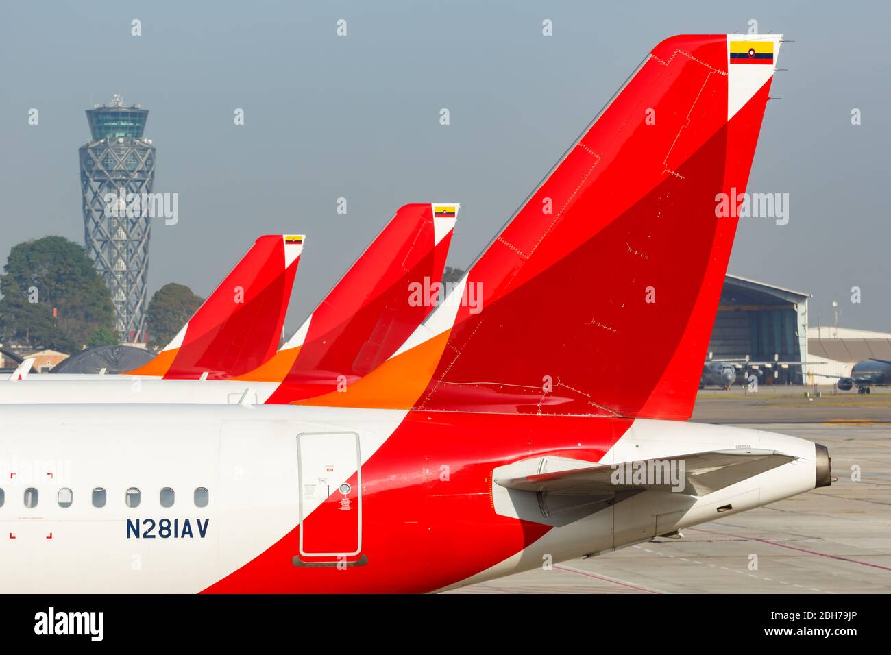 Airbus airplane hi-res stock photography and images - Alamy