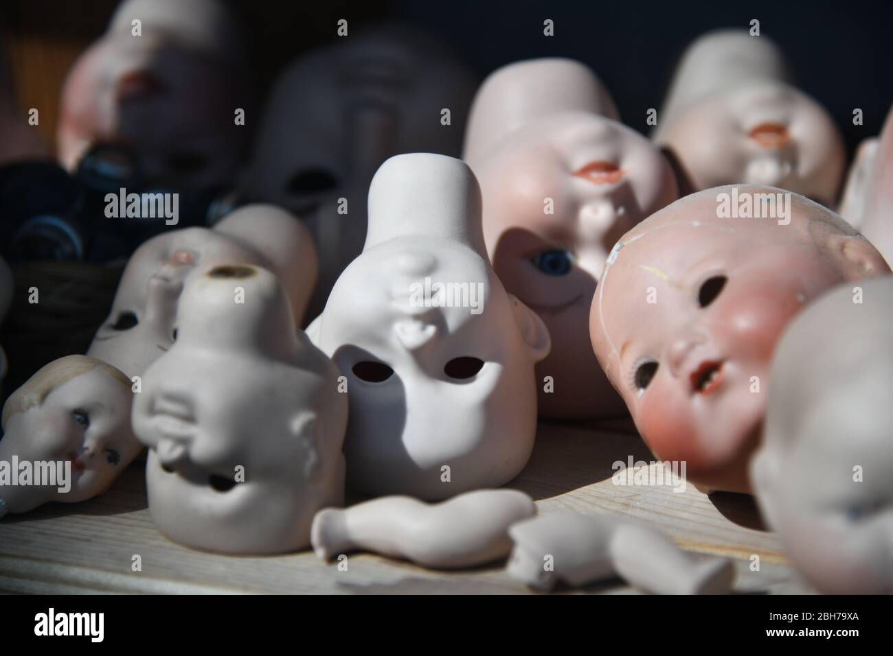 Dolls body parts hi-res stock photography and images - Alamy