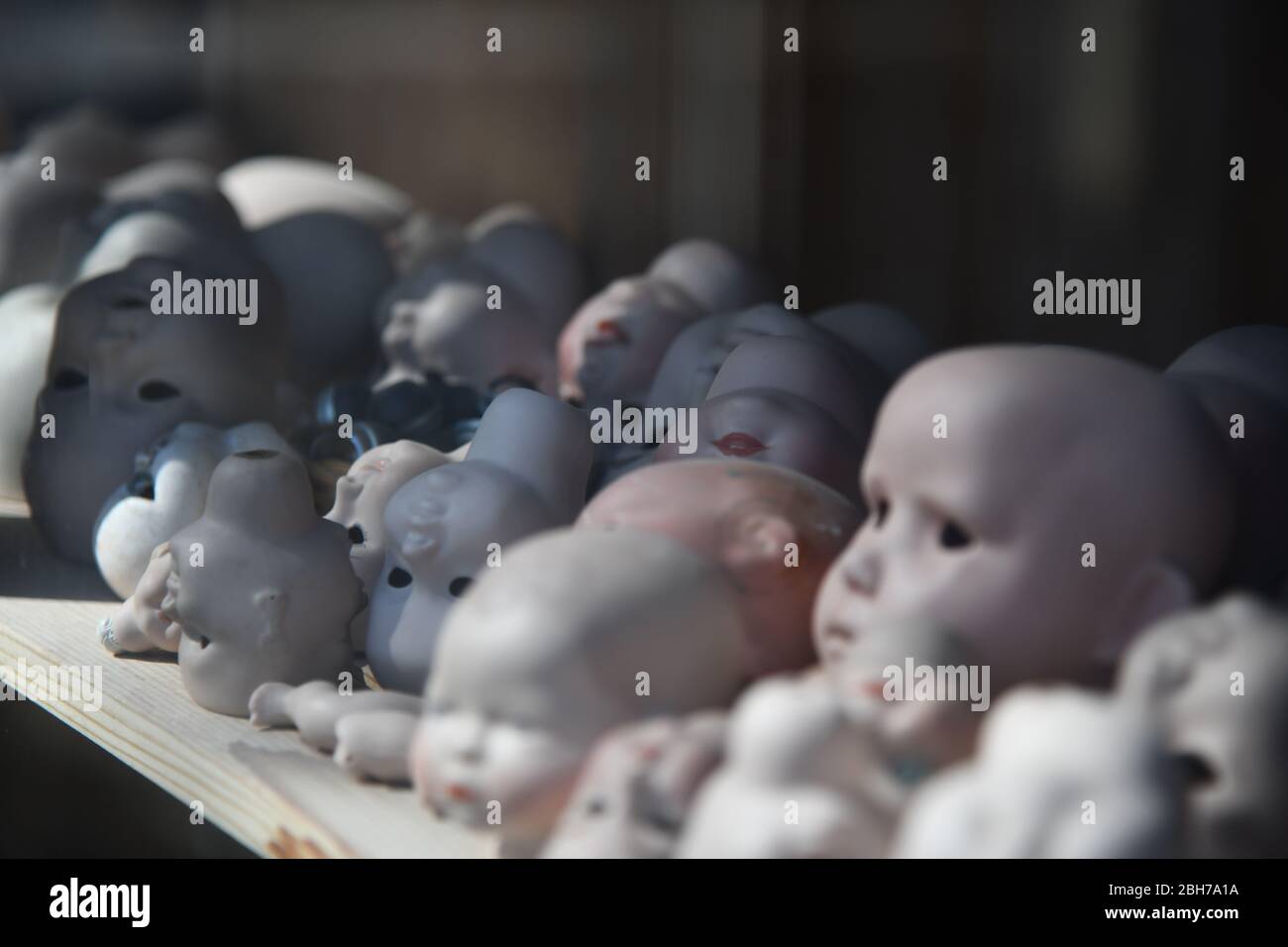 Dolls body parts hi-res stock photography and images - Alamy