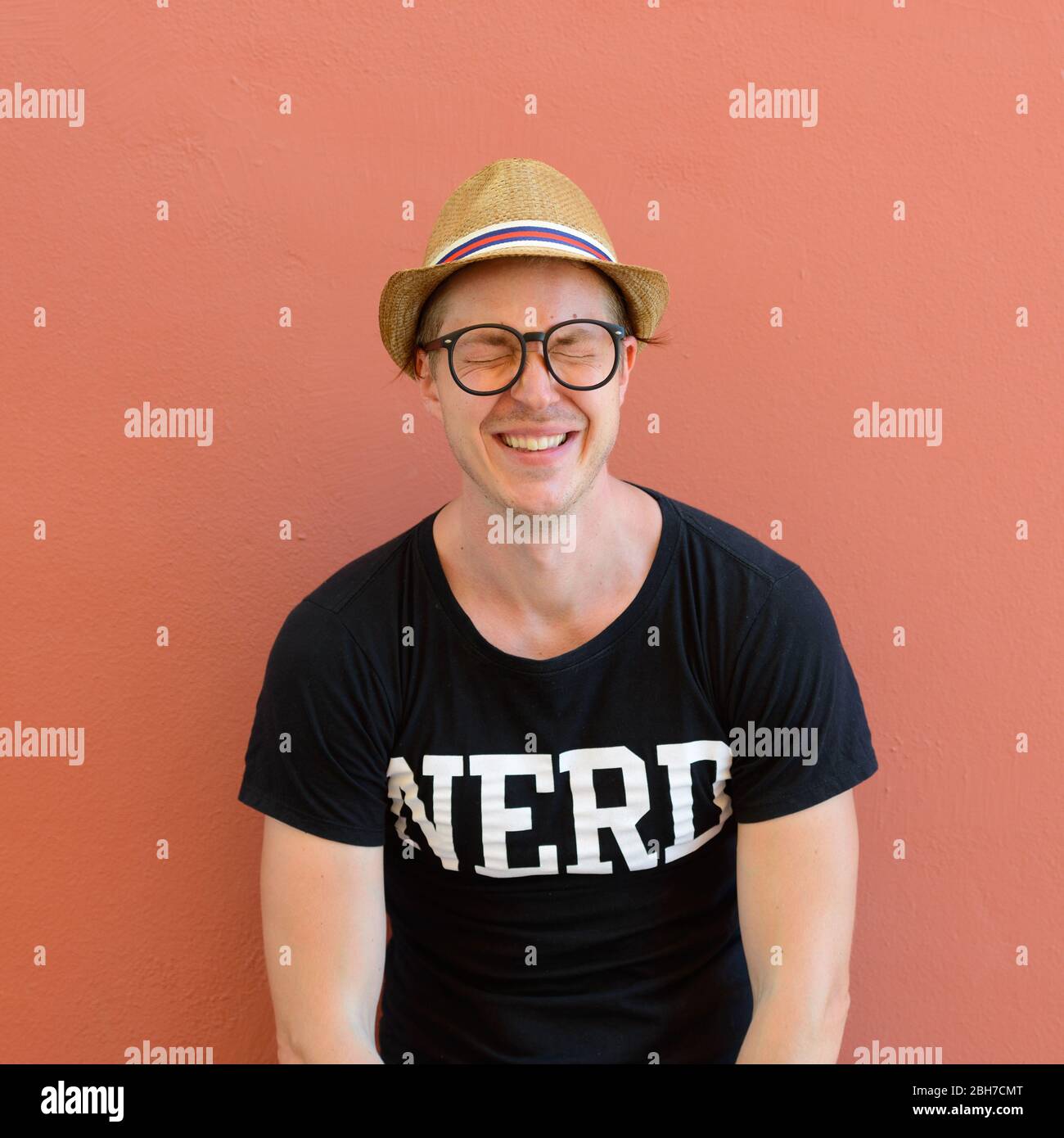 Portrait of stressed young nerd tourist man crying Stock Photo - Alamy