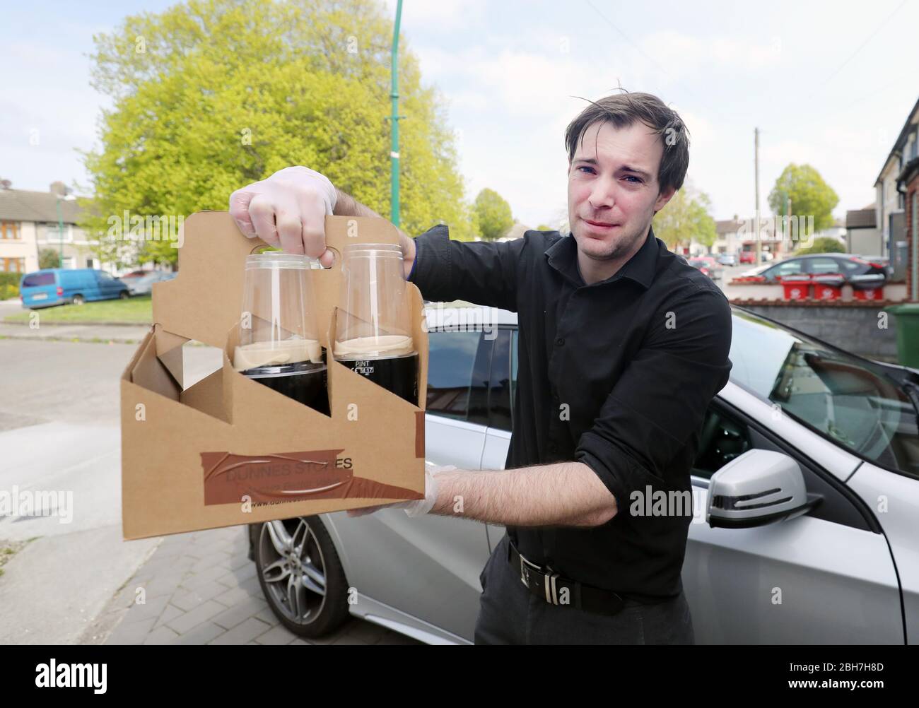 Richard Granger owner of Grangers pub in Dublin delivers pints of ...
