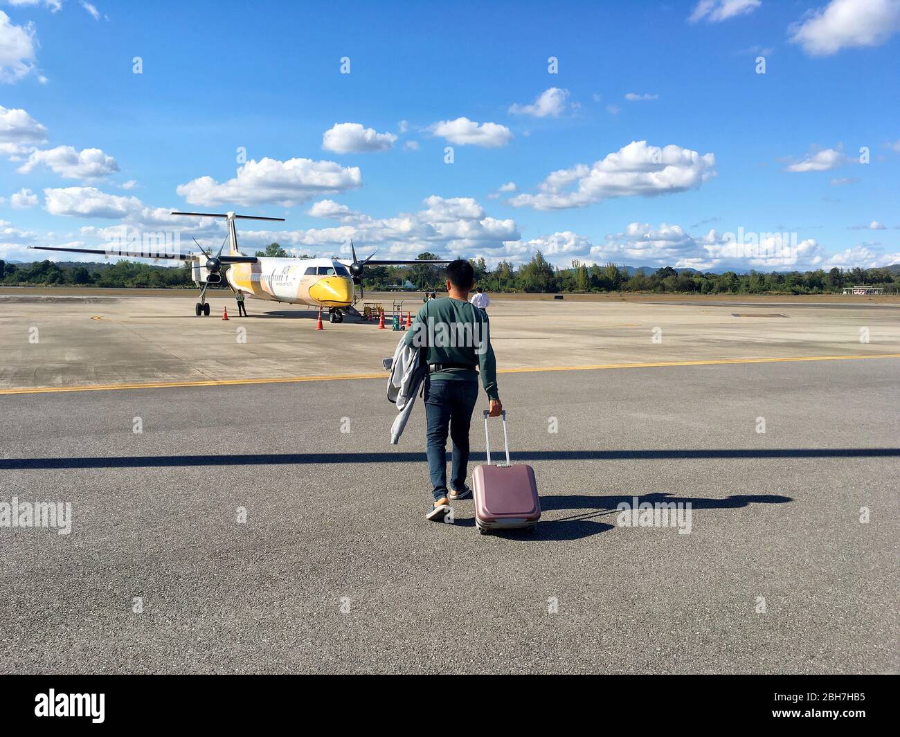 Man Boarding A Plane High Resolution Stock Photography and Images - Alamy