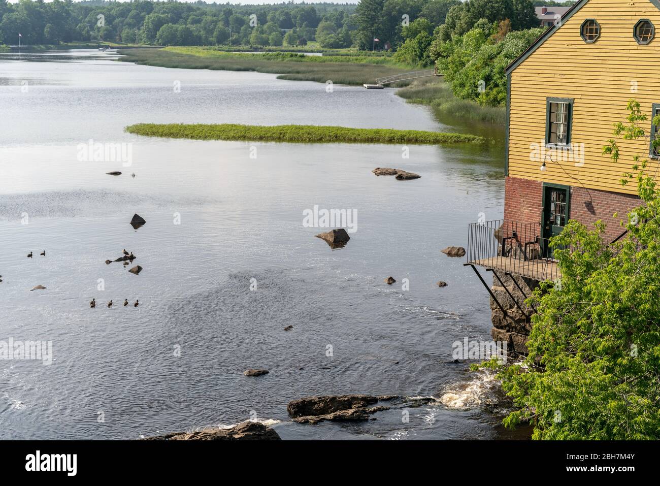 Squamscott hi-res stock photography and images - Alamy