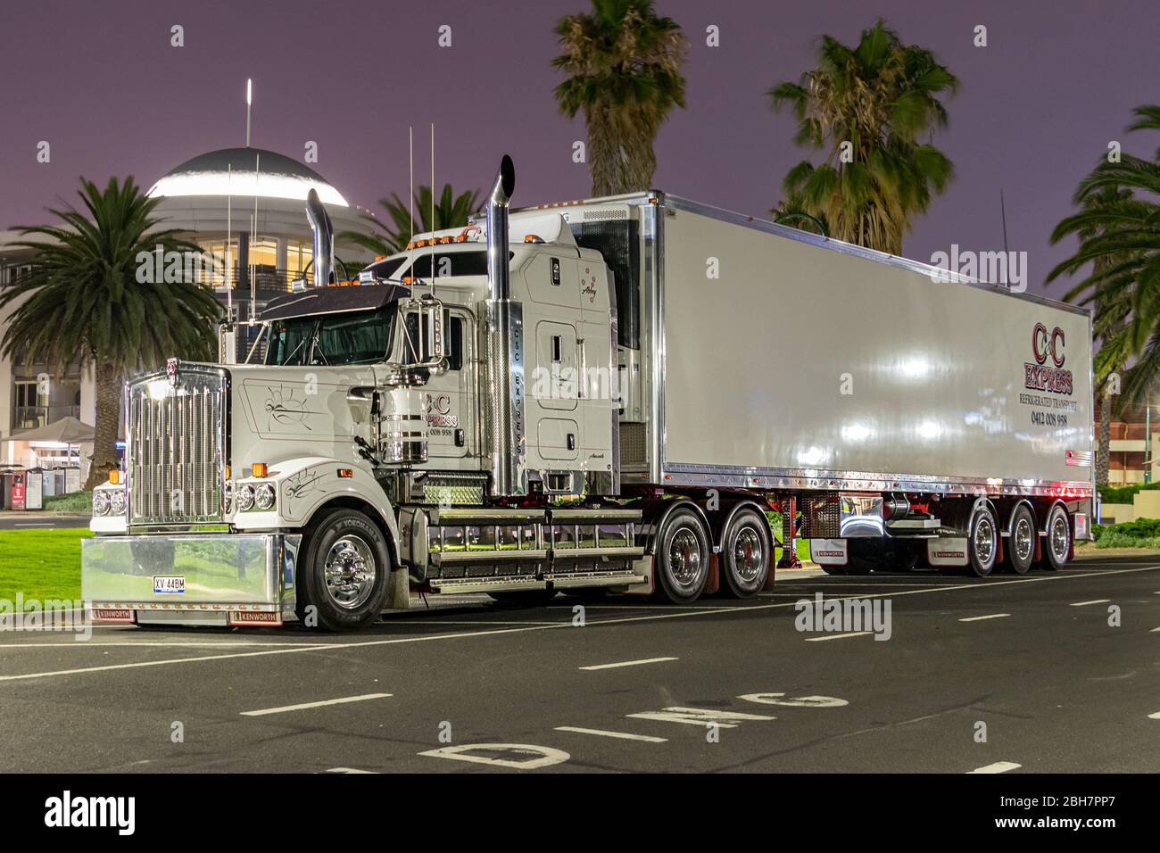 A Kenworth truck parked at the Cruise Terminal in Melbourne at night ...