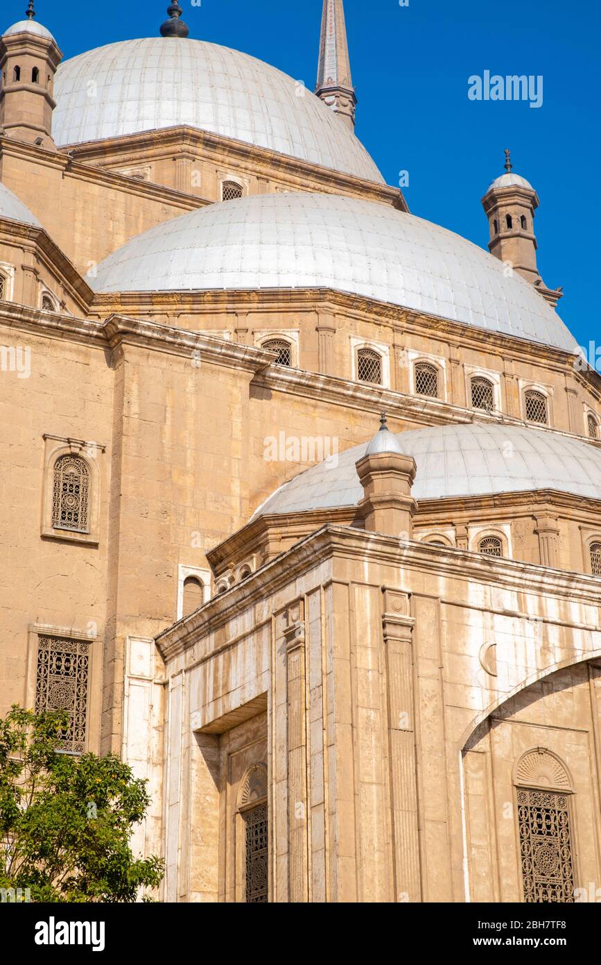 Exterior view of the Mosque of Muhammad Ali, Al Abageyah, El-Khalifa ...