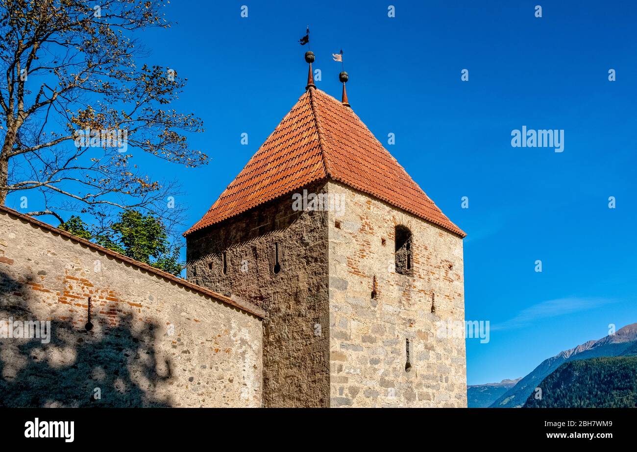Italy South Tyrol - Val Pusteria - Brunico - The Castle Stock Photo - Alamy