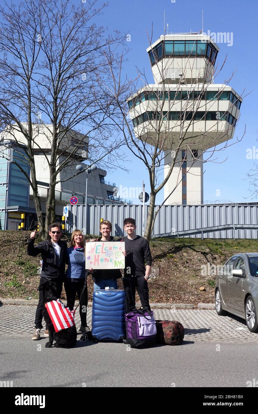 Return to life after covid hi-res stock photography and images - Alamy