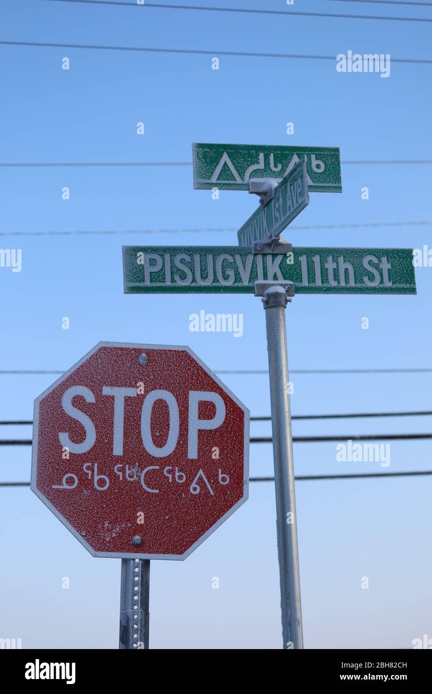 Multi language signs hi-res stock photography and images - Alamy